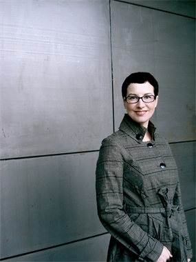 Laura Dawes | Hachette UK