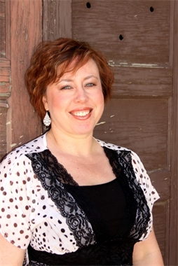 Kate Baxter | Hachette UK