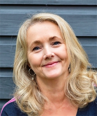 Sam Gates | Hachette UK