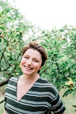 Isabel Thomas | Hachette UK