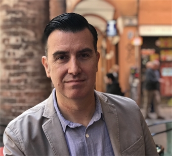 Tom Benjamin | Hachette UK