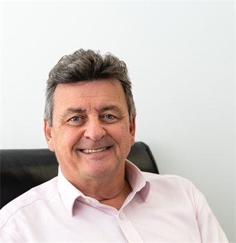 Andrew Barnes | Hachette UK