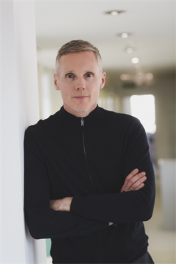 Robert Gold | Hachette UK