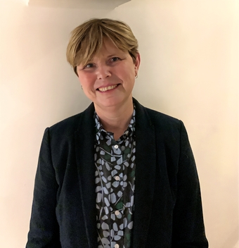 Catherine Lee | Hachette UK