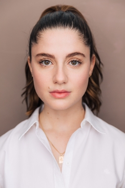 Daisy Garrison | Hachette UK