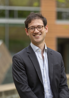 Ian Kumekawa | Hachette UK