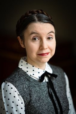 Victoria Bateman | Hachette UK